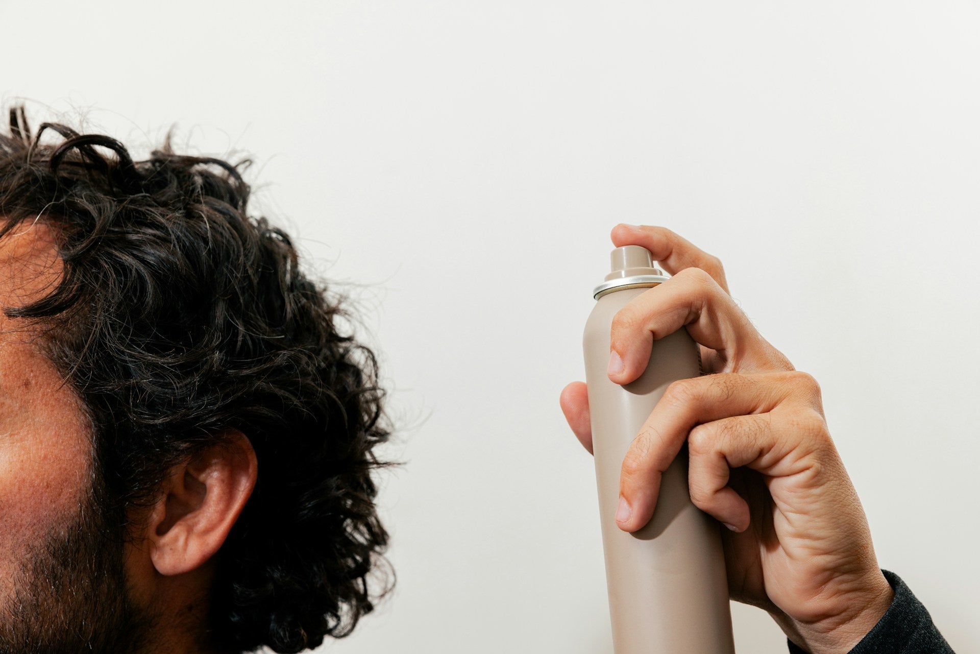 How Bed Head Hairspray Performs in High Humidity Conditions – Smooth ...