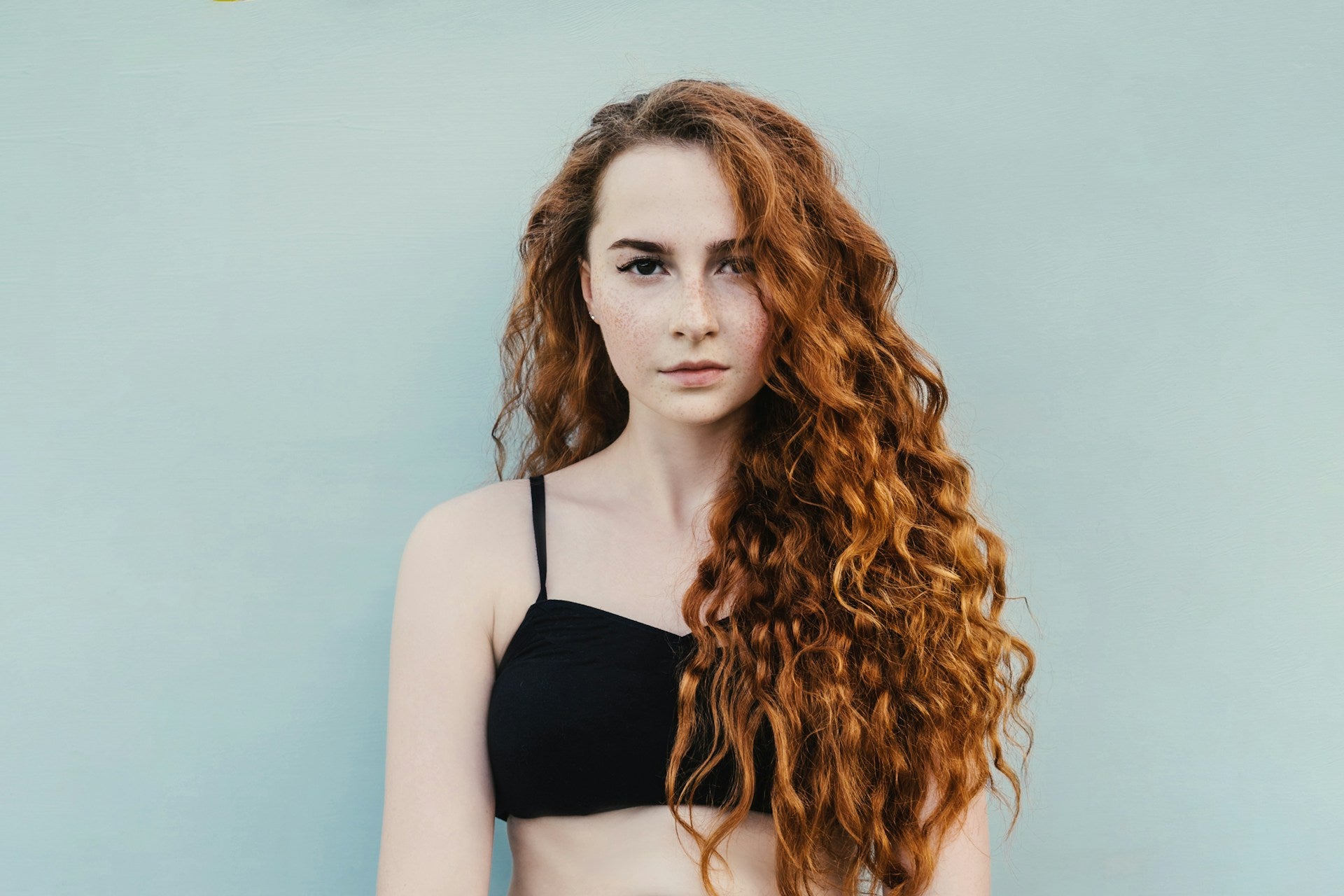 Loving Your Curls: Master Curly Hair Care and Styling – Smooth&Charming